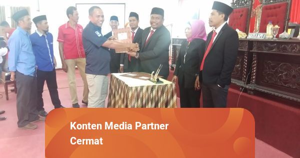 KPU Halmahera Selatan Tetapkan 30 Anggota DPRD Periode 2019-2024 ... KPU Halmahera Selatan Tetapkan 30 Anggota DPRD Periode 2019-2024 ...